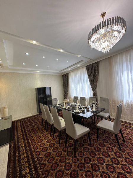 Гавхари  продается 300 кв² в центре го на Алайких