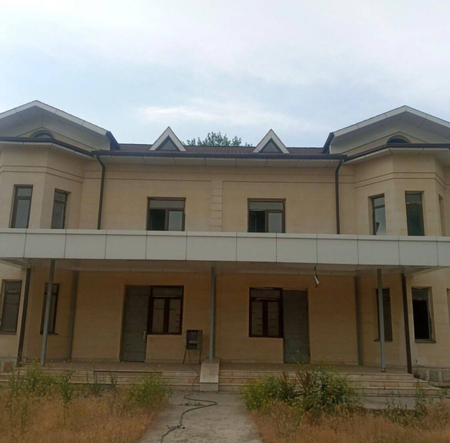 Продается Евро дом Ор-р: метро Косманавтов 1200м2