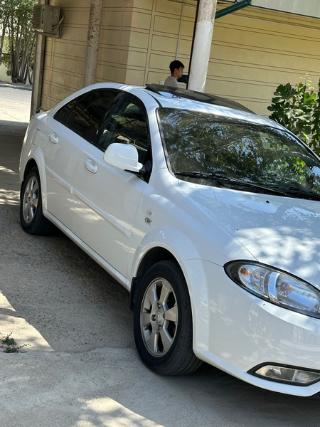 Chevrolet Jentra