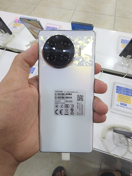 Infinix note 40 pro 12/256