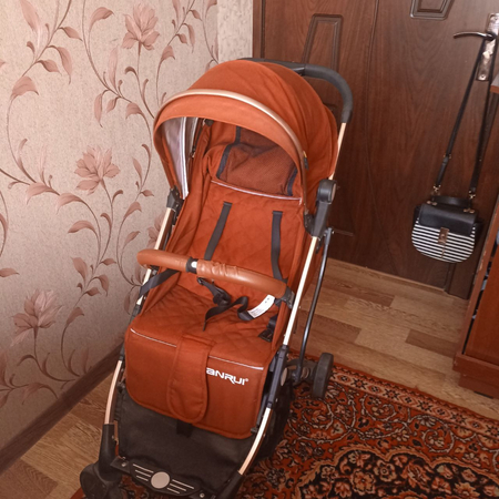 Продам коляску чемодан.