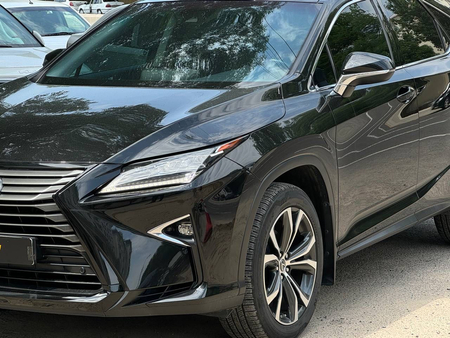 Автомобиль Lexus RX 350