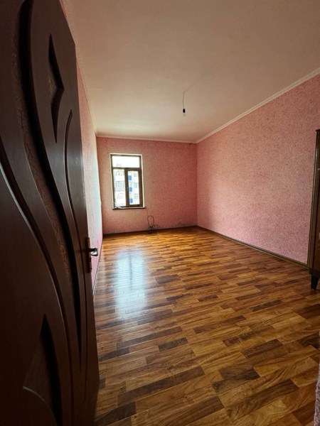 Продается 2 ком. Квартира площадью 48 кв.м. В Согдиане ор. Обид самса