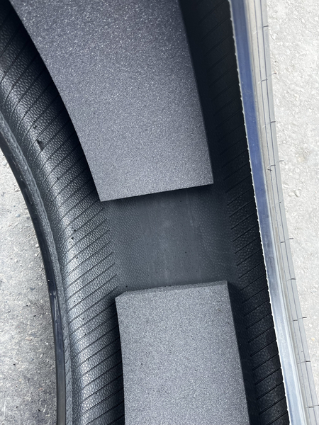 265. 40. R 22 Pirelli  P. Zero