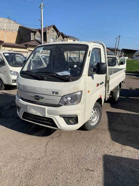 Forland T5 mini gruzavoy 3tonnagacha yuk ko'tarish imkoniyati.