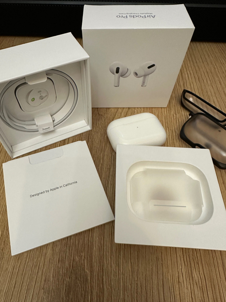 Срочно AirPods Pro оригинал новые