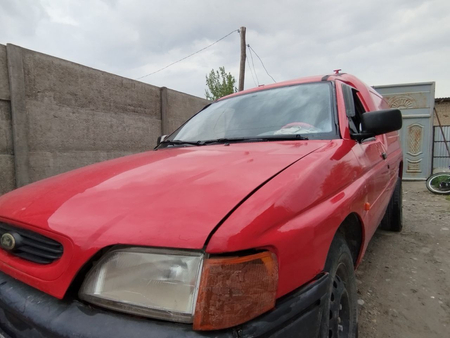 Ford escord sotiladi