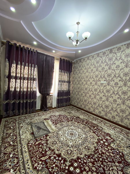Срочно продаю 3х комнатную кватриту ул. Рудакий