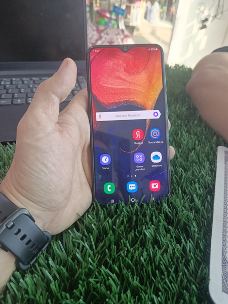 Samsung a50 4/64