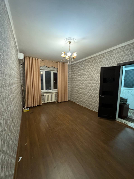 Чорсу Продаётся 1 комната оринтир