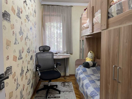 Улица Мирзо Улугбека Раздельная Трехкомнатная квартира 3/9 (J3339)