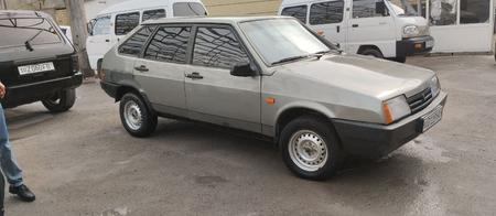 Лада самара сотилади.