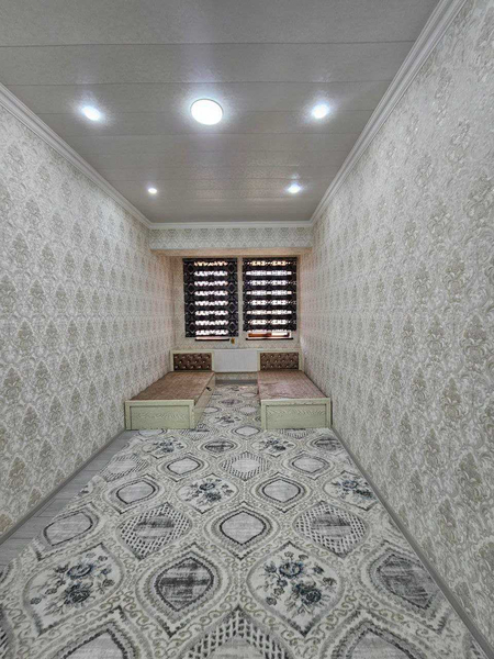 1 xonali 42m² 3-qavat uy sotiladi