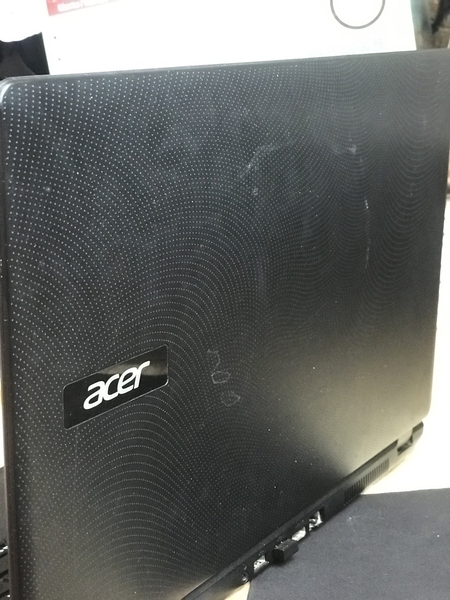Acer noutbook 4/128 tali srocno sotlad