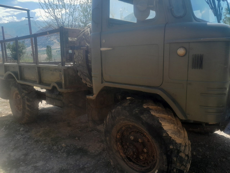 Gaz 66 sotiladi. 4200 $ narxi kilishamiz