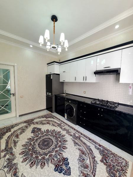 Продается 2 ком. Квартира на 1 этаже площадью 60 кв.м. В Согдиане