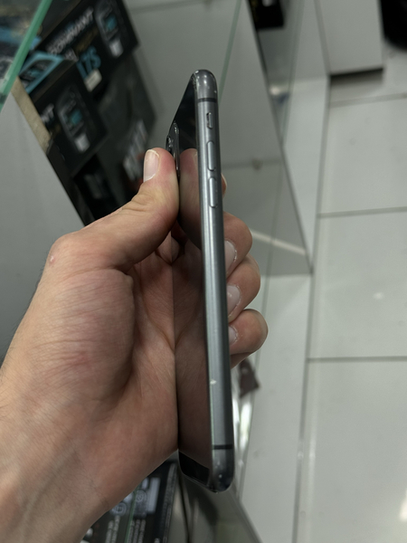 Iphone 11 ideal karobka dak bor