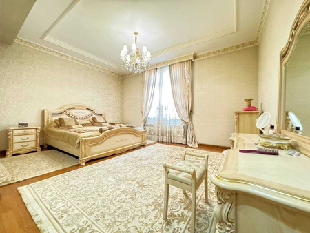 Продается Евро дом Американский госпиталь  1200м2