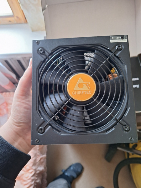Продаётся модульный блок питания Chieftec