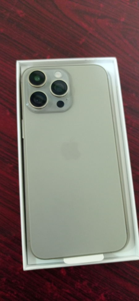 iPhone 15 Xitoy model