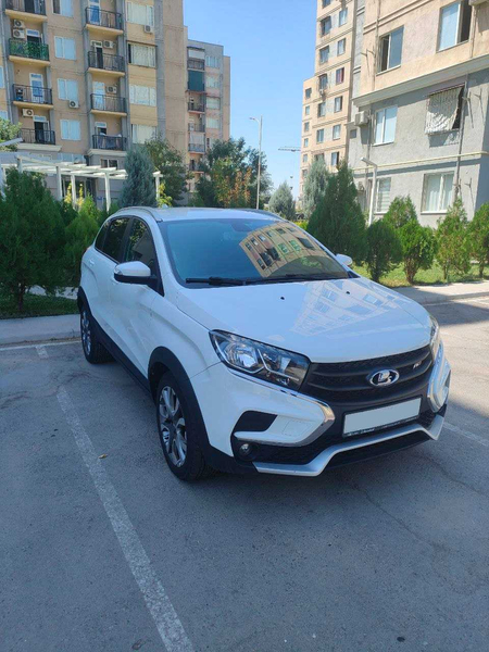 Lada X-Ray Cross 2019 1.6L