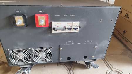 Продам инвертор 48v