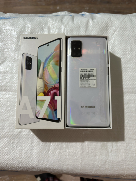 Samsung Galaxy A71 6/128GB Белый