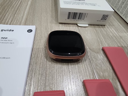 Продаётся как новый Fitbit Versa 4(Google), срочно!