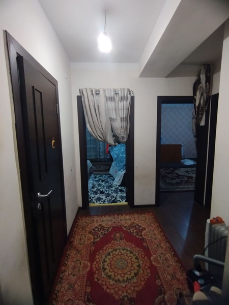 Sergili 3 A Navastroyka srochna sotiladi 2 xona 1 etaj