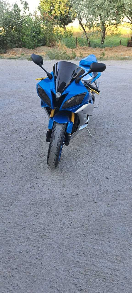 Продаётся Yamaha R6 в хорошем состоянии.