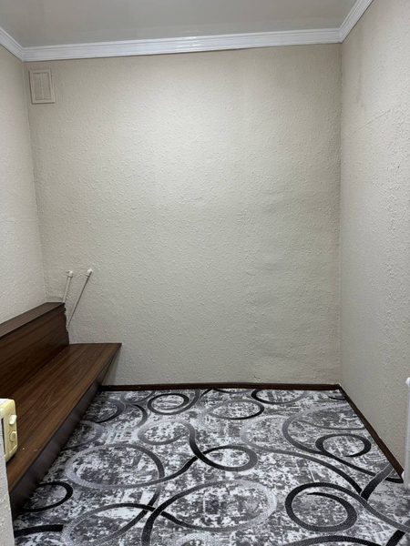 Юнусабад 8 2/4/4 балкон 1,5*6 ор круг