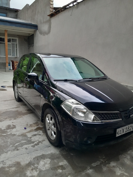 Nissan tiida 2007