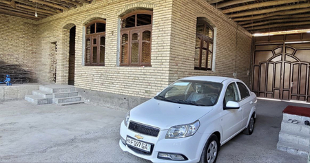Дом, Hovli Навои шахар Кармана тумани Мулкобод 139