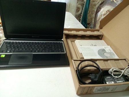Ноутбук модель Packard bell