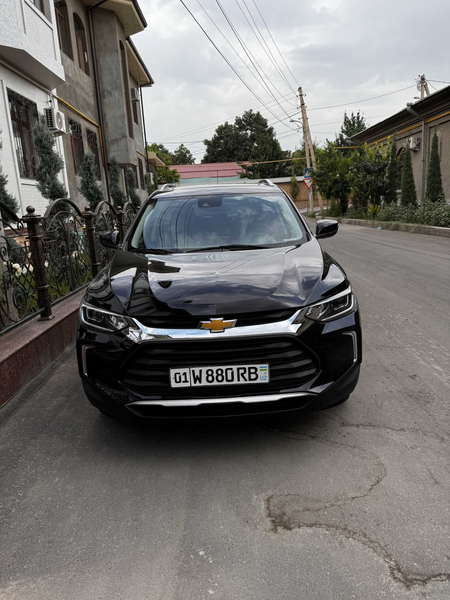 Tracker Premier 2023 Qora Treker