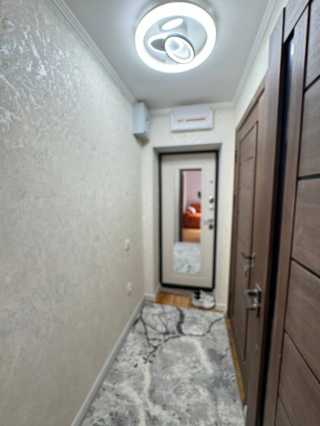 Чиланзор 4 кв 2/4/4 сотилади Балкон 2х6 70000 $