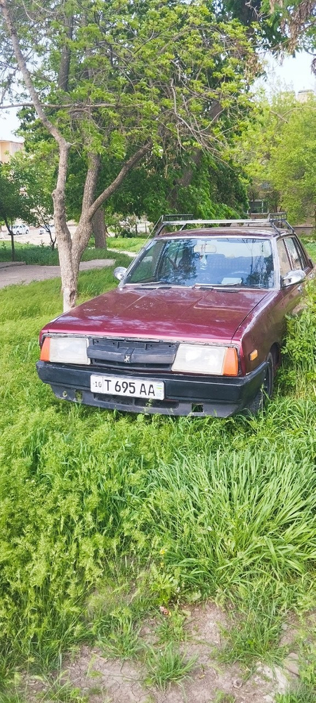 Nissan 1980 yil sotiladi