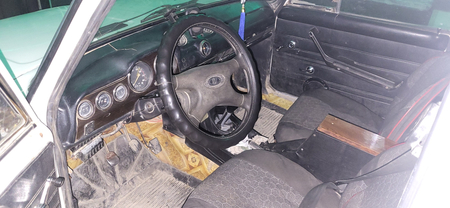 Vaz 2106 sotiladi