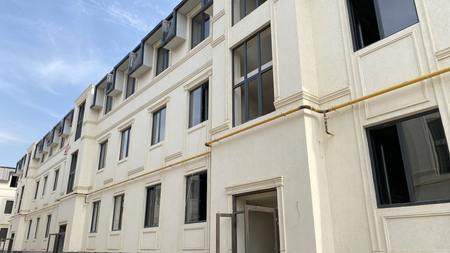 Novastroyka sotiladi 3 etajli dom 3 - etaj 54 kvadrat