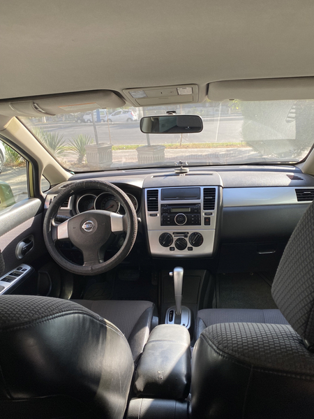 Nissan Tiida sotiladi