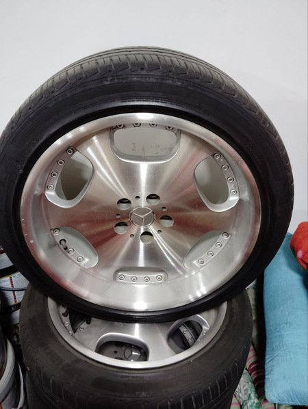 Продам Диски с шинами 245/45/18 шина Yokohama с 2000 пробегом новый