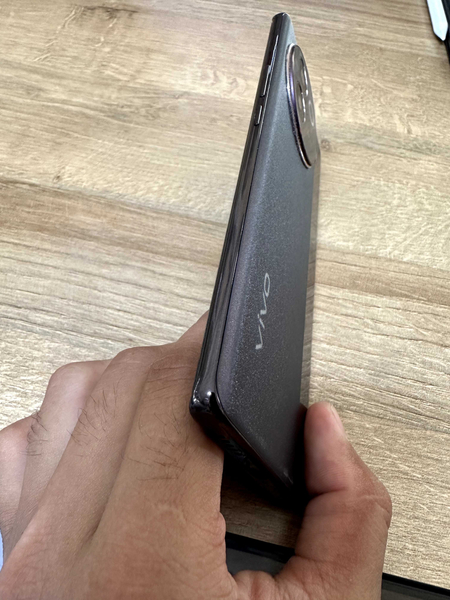 Android Vivo v30e