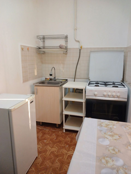 Продам свою 1/1/5 массив куйлюк 6