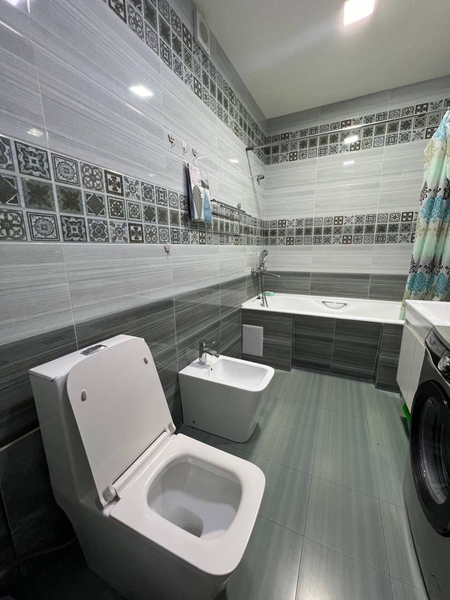 Продам квартиру 4/3/4/100м2 Ц-1) Долчи италия ор-р 64 школа, Эко парк