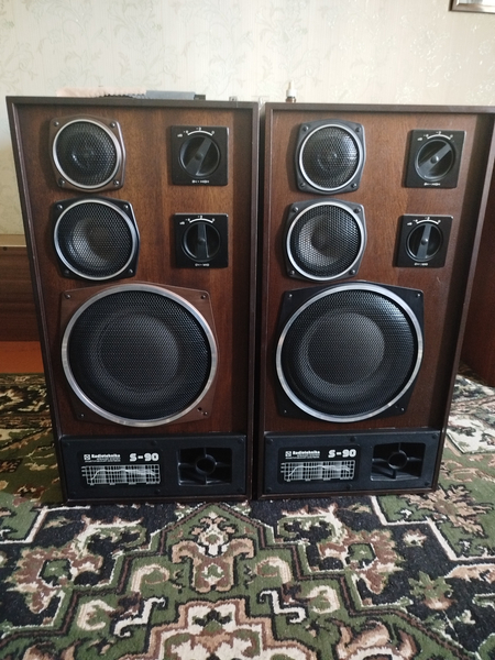 Колонки s 90 и Усилитель Sony