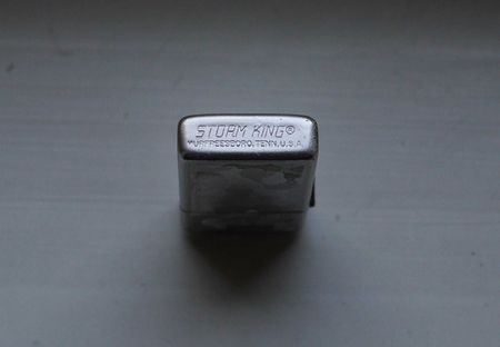 Старинная американская зажигалка Storm King под zippo