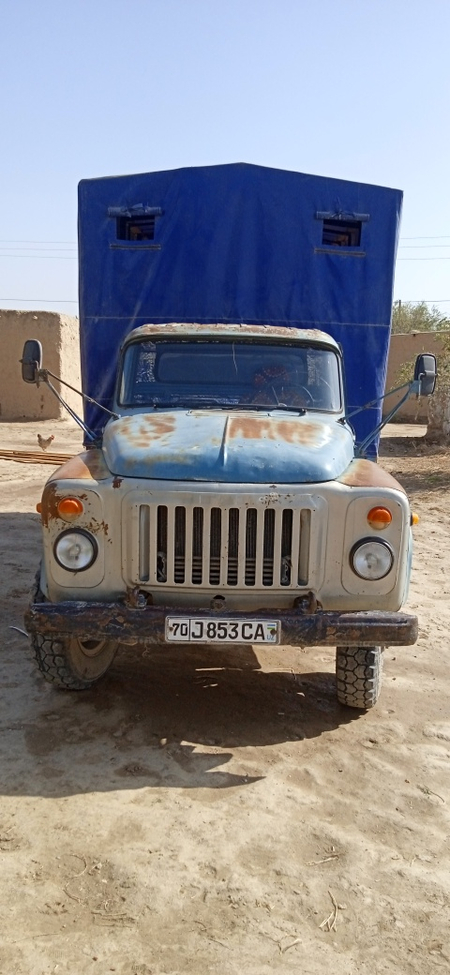 Gaz 53 sotiladi xolati zur