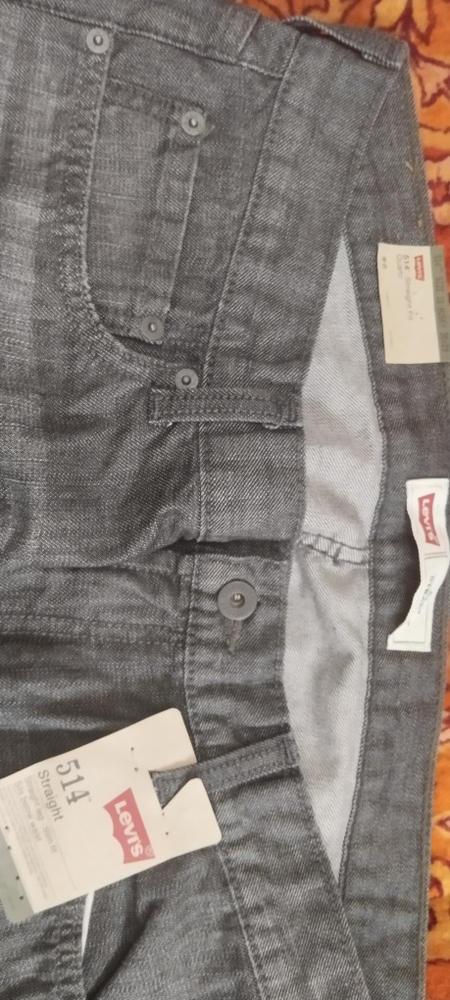 Продаются мужские джинсовые брюки levis