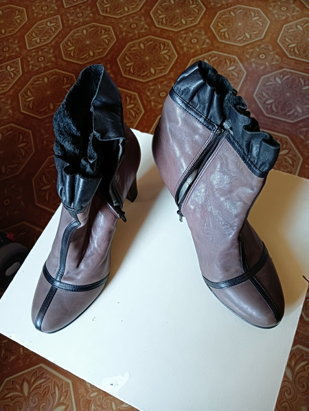 Продаются полусапожки новые