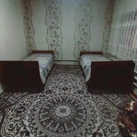 Dacha ijaraga beriladi.Chorvoq